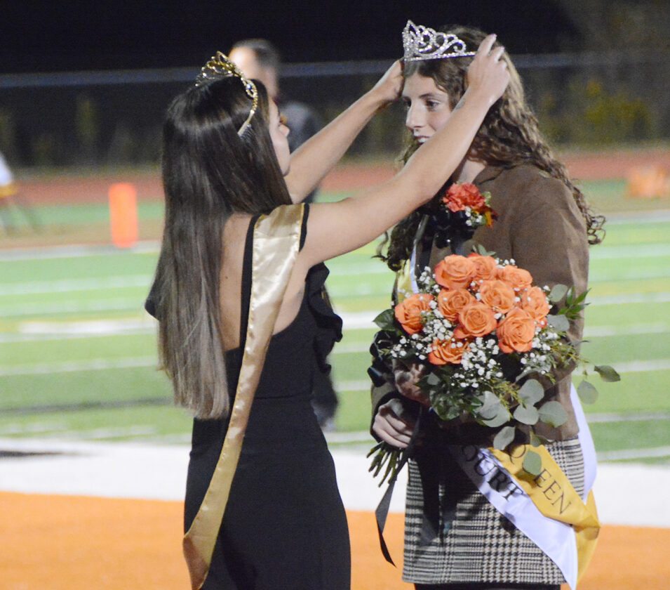 EHS Homecoming Queen | News, Sports, Jobs - The Intermountain